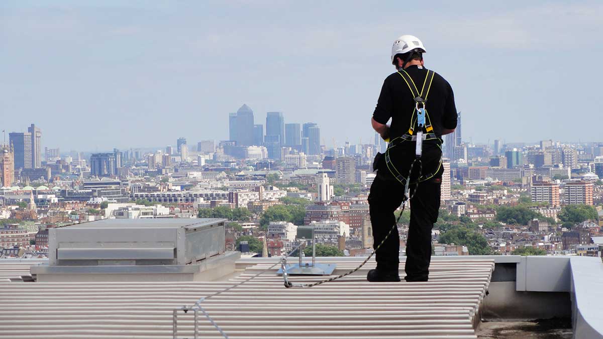 Horizontal Lifelines & Fall Protection Anchors - Flexible Lifeline Systems