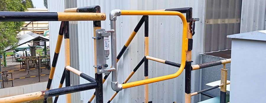 Industrial Self-Closing Safety Gate - Flexible Lifeline Systems